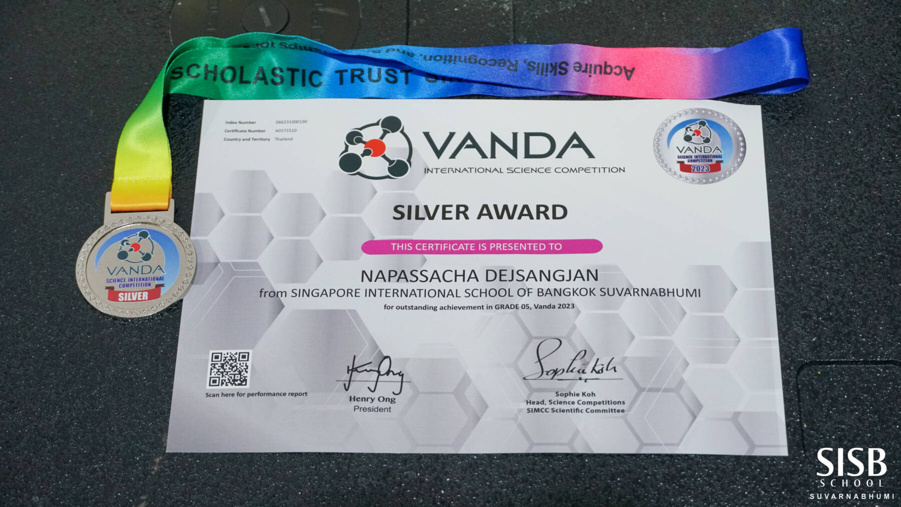 SISB Suvarnabhumi: VANDA International Science Award | SISB Schools