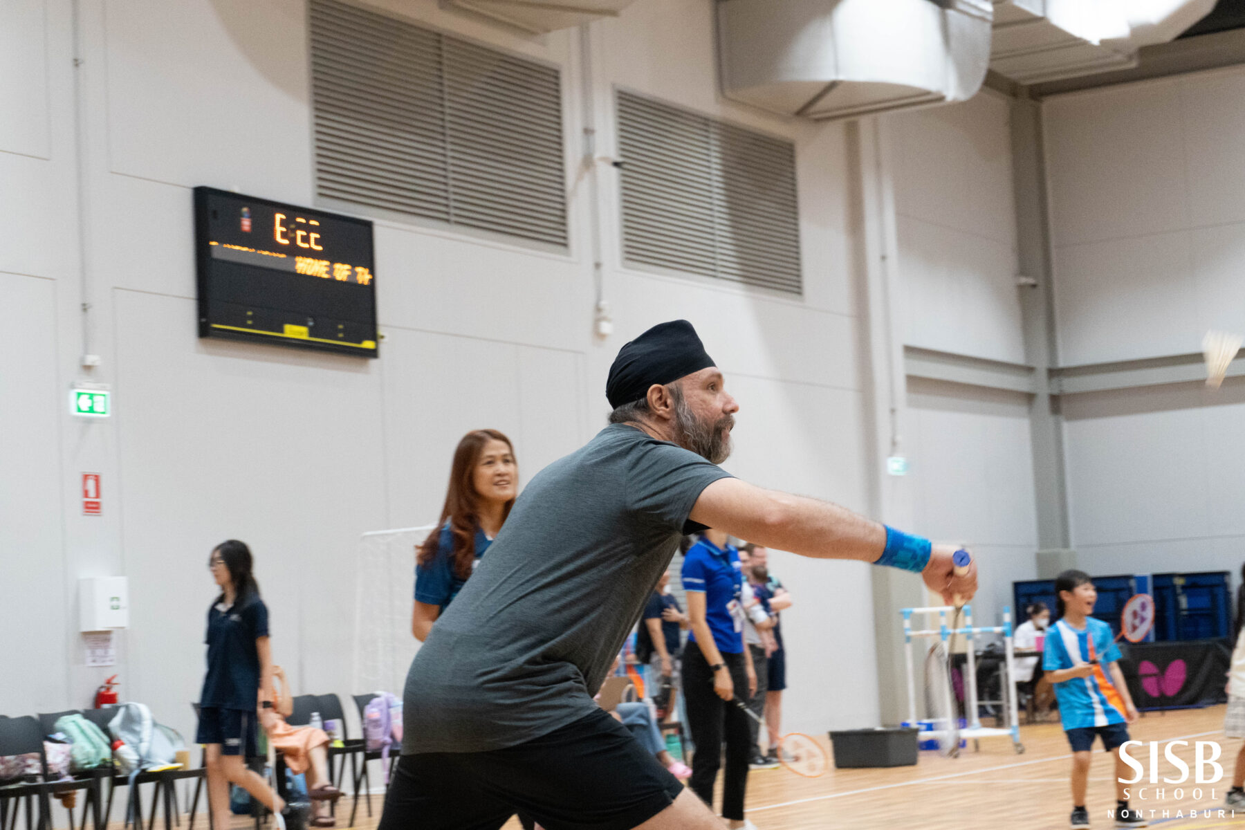 🌟 SISB Nonthaburi : Hosted a fantastic Parents-Teachers Badminton Evening🏸👪 | SISB Schools