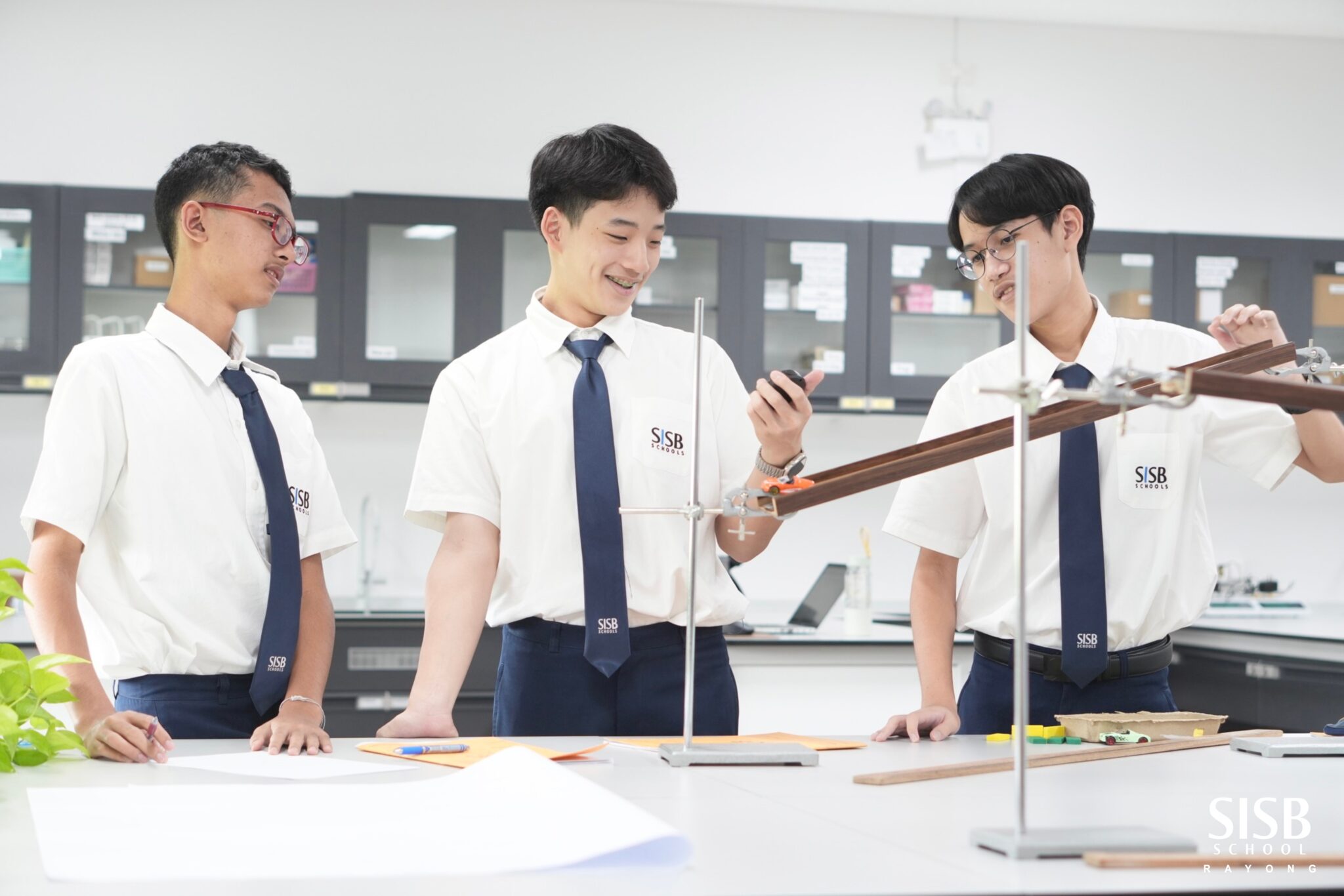 Racing into Physics: Exploring Motion with Speed-Time Graphs